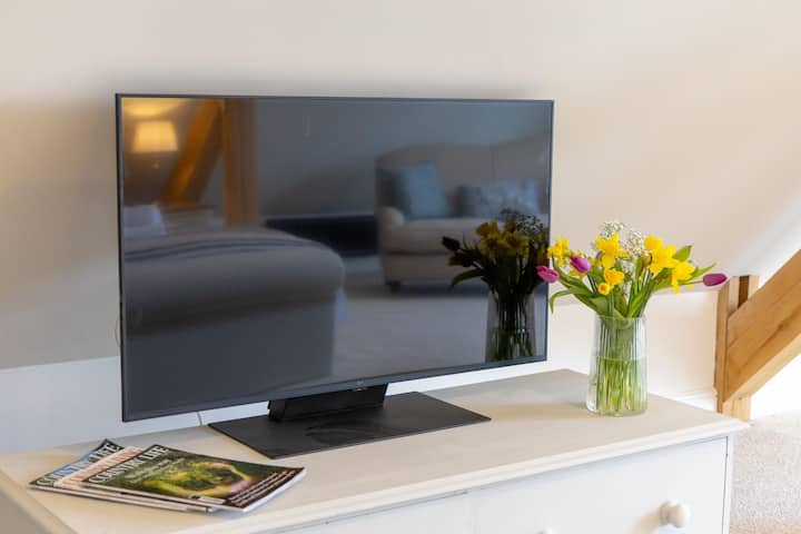 Deluxe Suite In Idyllic Setting - Welshpool