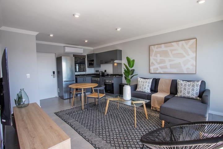 The Space To Be @ Gateway Pacific Prestige - Umhlanga
