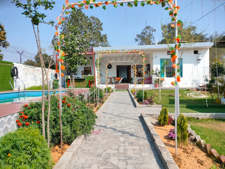 Farm House For Party With Pool 5bhk - Manesar