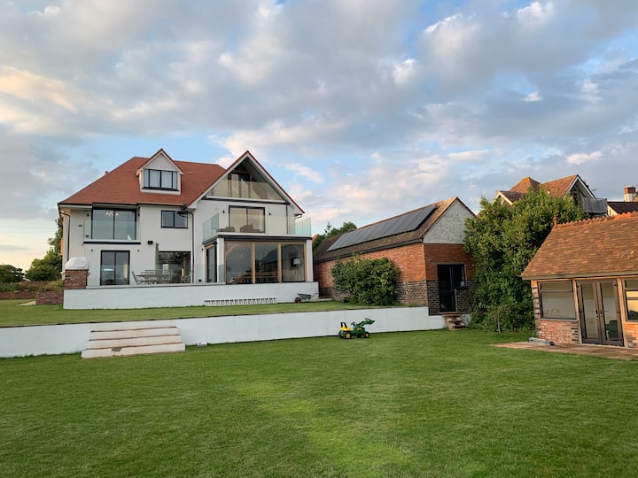 House With Sea Views And Hot Tub - Exmouth, UK