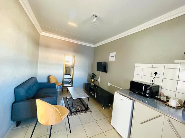 Lethabo Luxury Family Suite - Kuruman