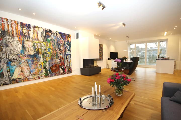 Luxeriöse Dachgeschosswohnung - Düsseldorf