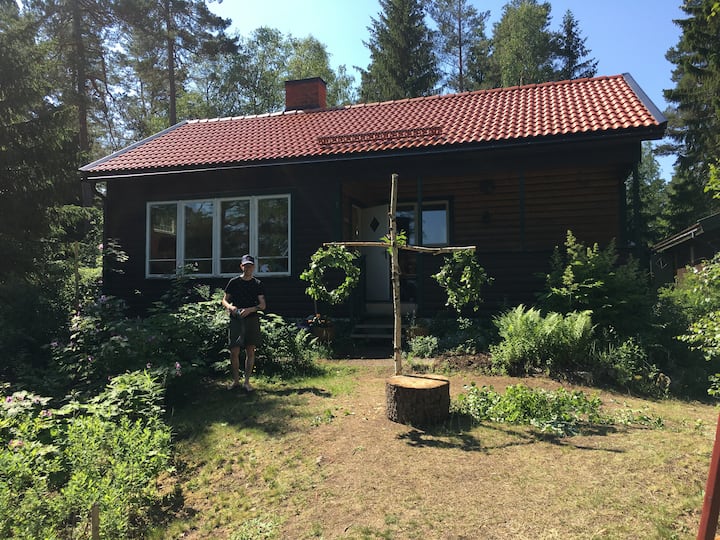 Stuga Med Sjöutsikt - Gnesta