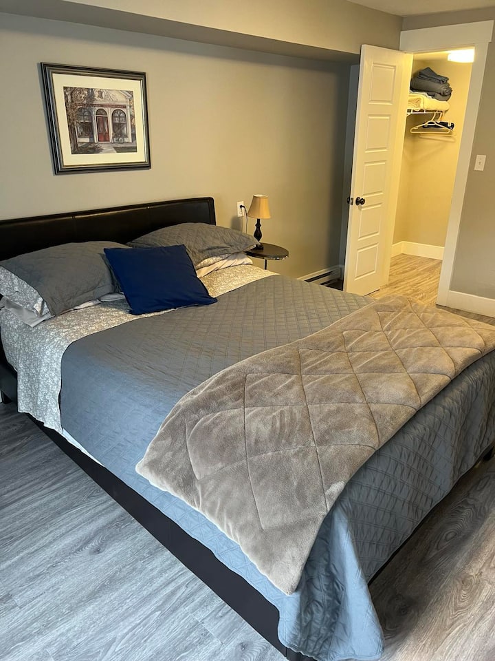 Modern 1 Bed 1 Bath Apartment - Moncton