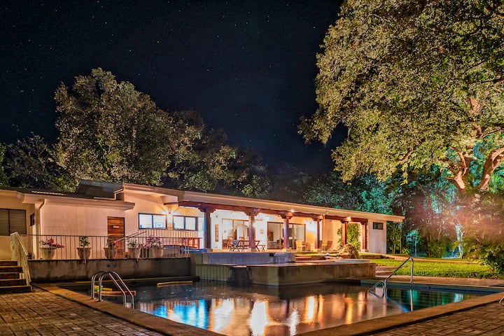 Unique Farmhouse Getaway Pool Bbq & Lush Gardens - Costa Rica