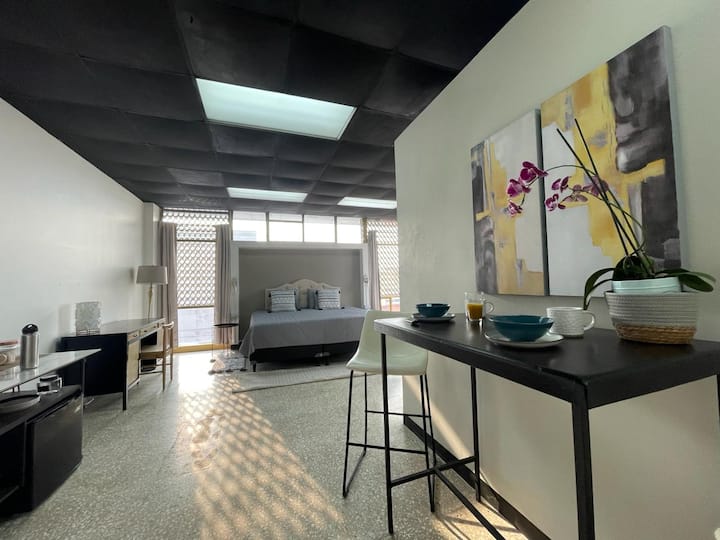 Modern Central Loft With City View - San José