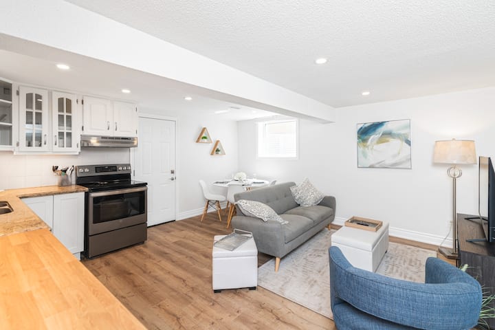 Steps To Paradise - カナダ ハミルトン