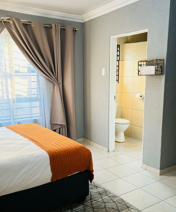 Dimpho Luxury Family Suite - Kuruman