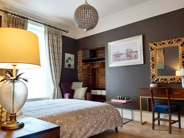 Stylish City Centre King Room With Private Ensuite - Limerick