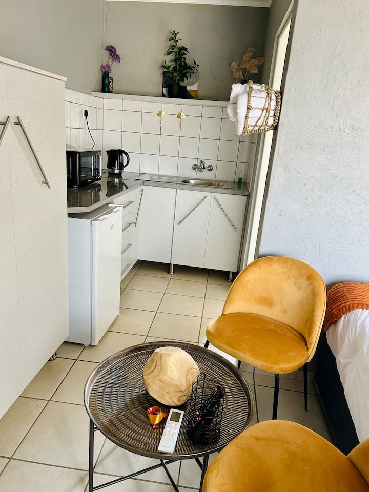 Thuli Suite - Kuruman