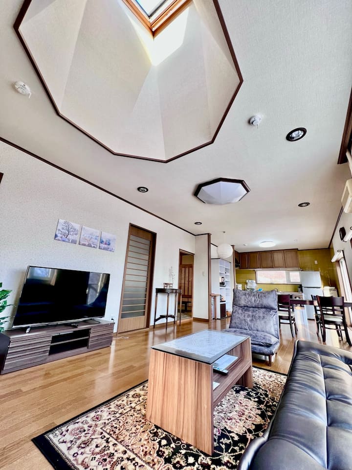 The Lobs Toya, Lakeview 3br, Huge Garden Bbq - Date