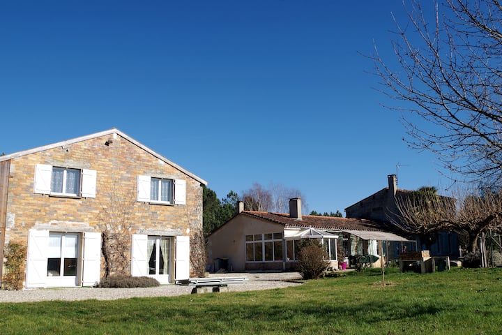 Ancienne Grange Restaurée 2 Niveaux 6 Personnes - Blaye