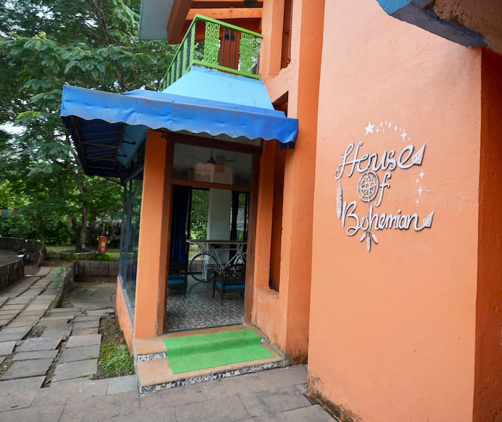 4bhk Bohemian Style Villa In Karjat - Karjat