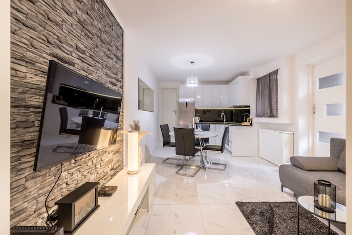 Apartment Paradise Garden - Solin