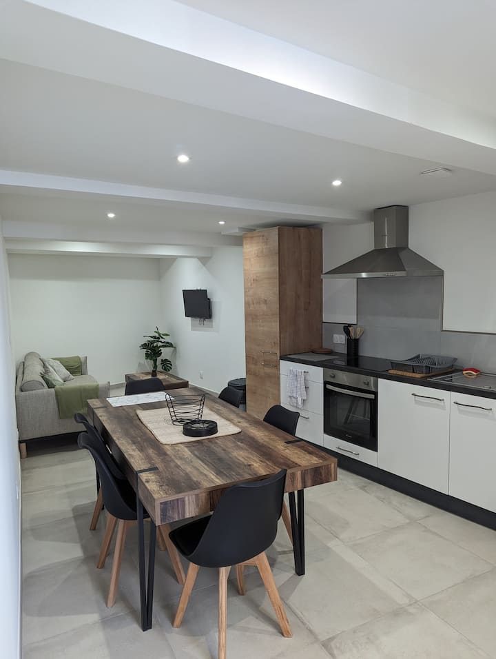 Maison De Village à Pomerols - Marseillan