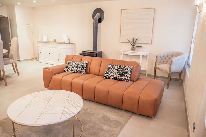 Appartement Romantique Avec Terasse Et Jacuzzi - Pézenas