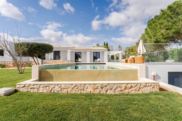 Luxurious 4bedroom Villa Retreat By Lisbeyond - Lagos