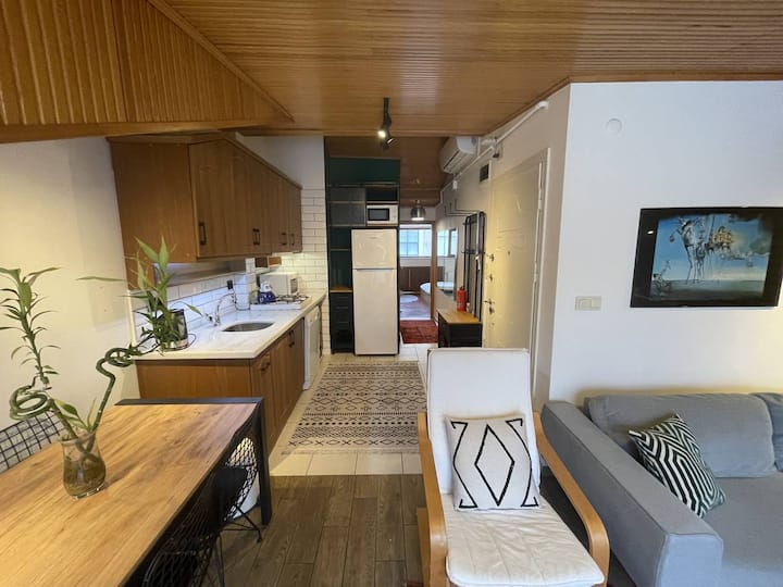 For Rent - Apartment In Galata - İstanbul