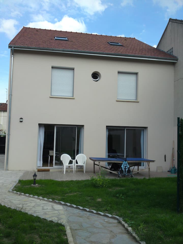 Grande Maison Proche De Centre De Paris - Brie-Comte-Robert