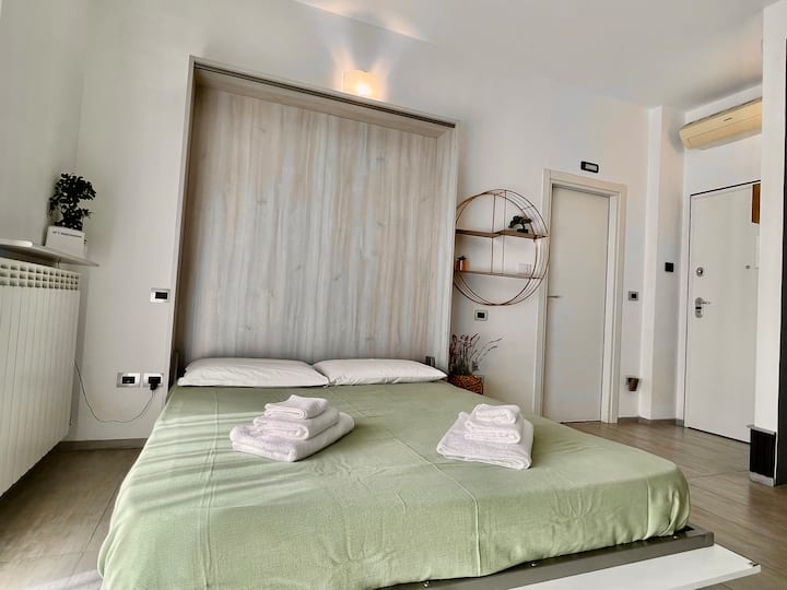 1min Walk To The Beach | Wifi, Garage, A/c & Patio - Riccione