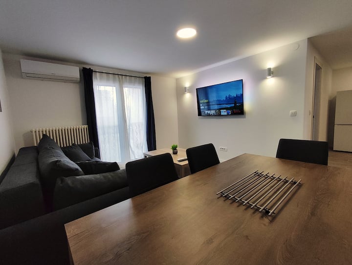 Appartement Avec Deux Chambres à Coucher - Flat 2 - Zagreb