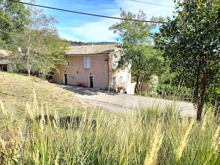 Gîte Ensoleillé Et Accessible - Digne-les-Bains