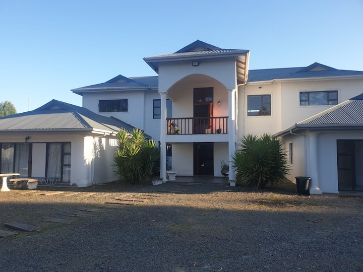 Ensuite Room With Balcony. - Underberg