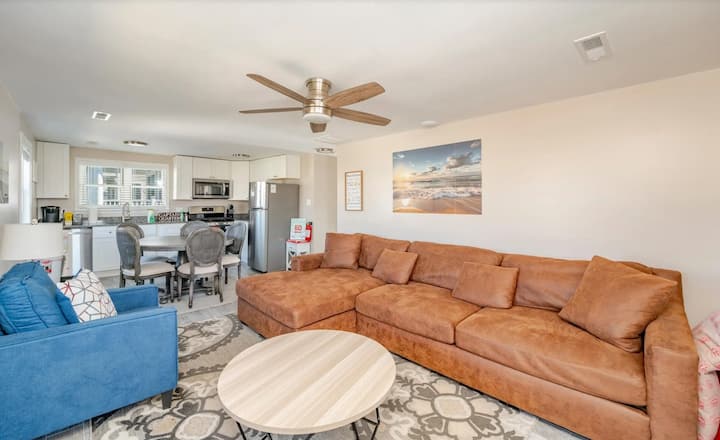 Beach Bliss! | 1 Block From Beach | Upstairs Unit - Brigantine, NJ