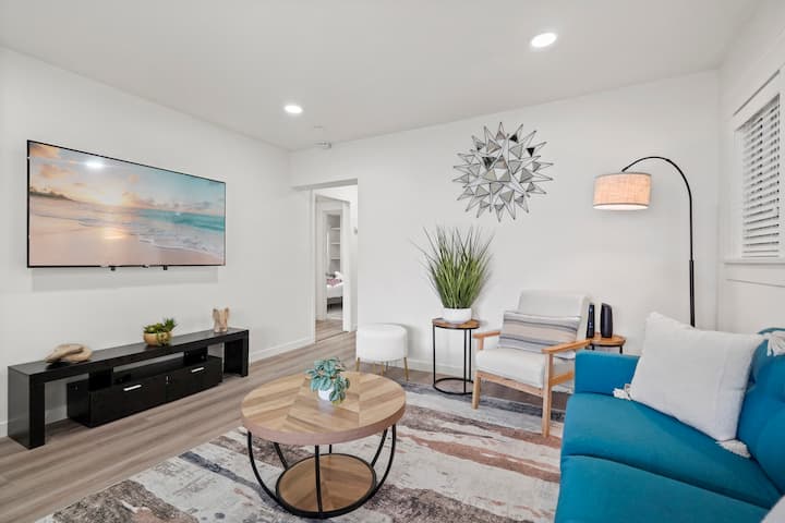 Summer Retreat | Near Dt Lb & Sofi Stadium | Fifa - Long Beach, CA
