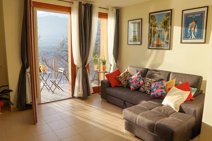 Bellevue Apartment: Sunset On Lake Como - Bellano