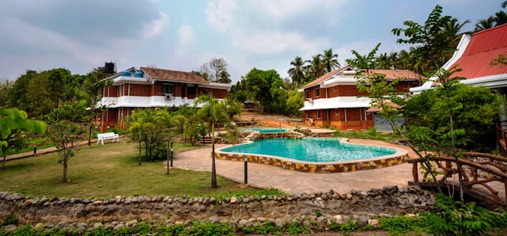 Sarth Ayurveda Retreat And Wellness -
Sawantwadi - Amboli