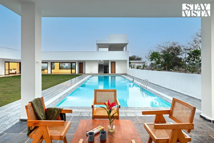 Aj House 9bhk W/ Pool & Indoor Games - India