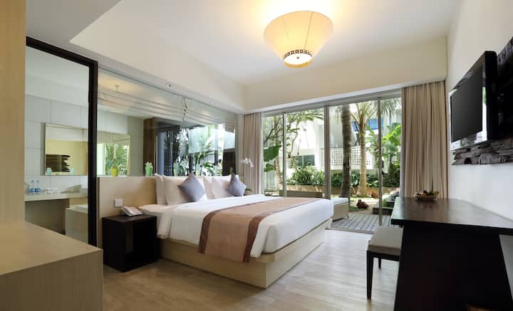 Deluxe Room In Legian Near Beach - Seminyak