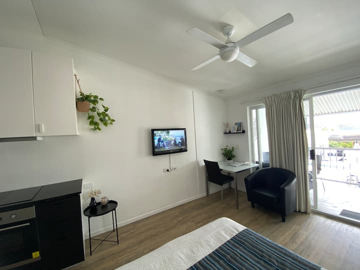 Southbank Parklands & City. Nice Apartment - Spring Hill