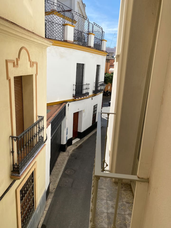 Historic Center · Entire 2br En-suite Apartment - Seville