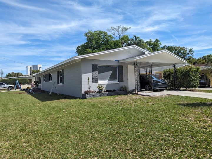 Extended Stay Apartment With Ev Charging. - Orlando, FL