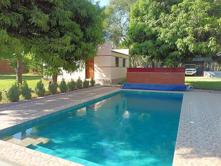 Casa De Los Leones - Paraguarí
