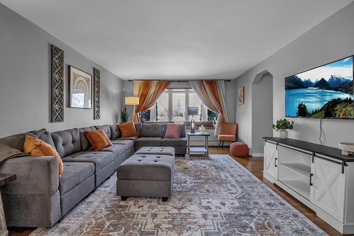 5 Bedroom Kings House W Parking Near Everything - Lancaster, NY