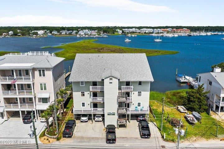Morning Dew - Waterfront 2 Br/2.5 Ba Condo - Carolina Beach, NC
