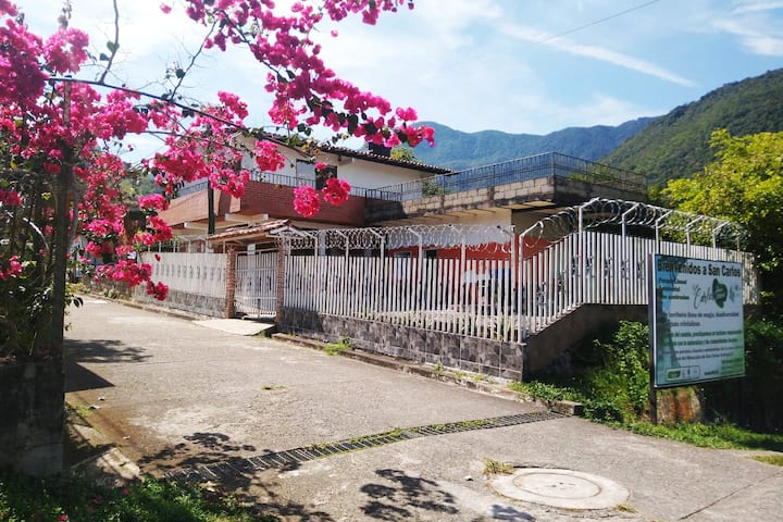 Hermosa Casa Segura Y Tranquila - San Carlos