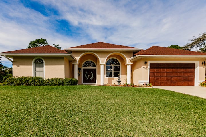 Private Oasis On Canal With Dock - North Port, FL