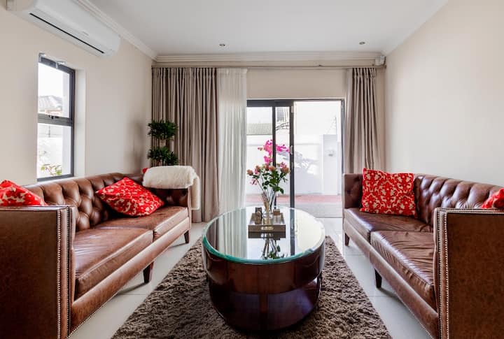 Immaculate 2 Bedroom Apartment! - Sicile