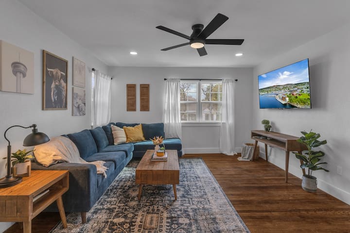 Top Notch Monte Vista Rental - San Antonio, TX