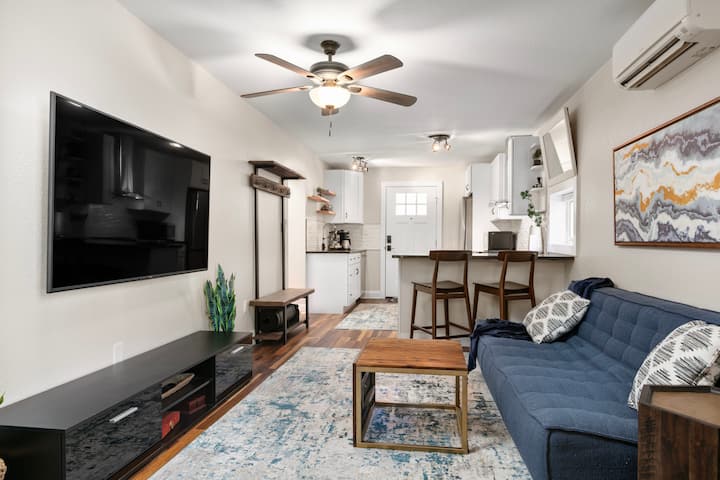 Modern & Cozy, Minutes To Airport & Wnc Ag Center - Asheville, NC