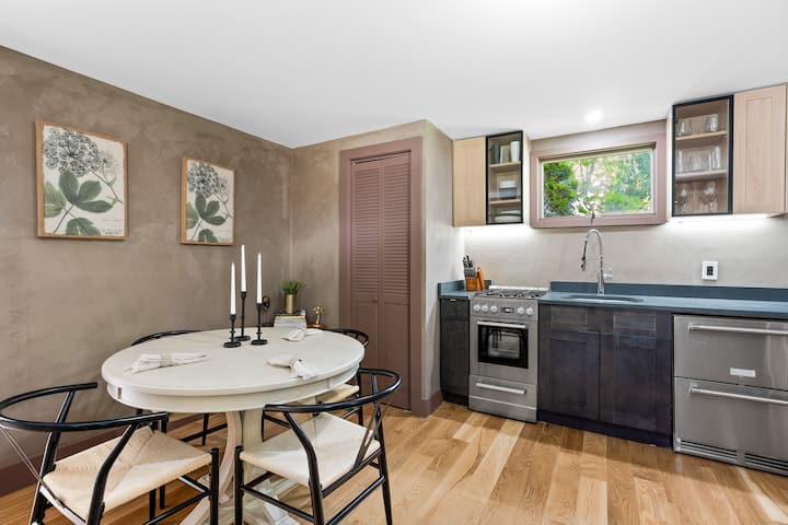 Bronze Suite - Rockland County, NY
