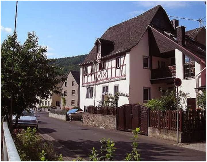 Ferienzimmer
Direkt An Der Mosel - Cochem