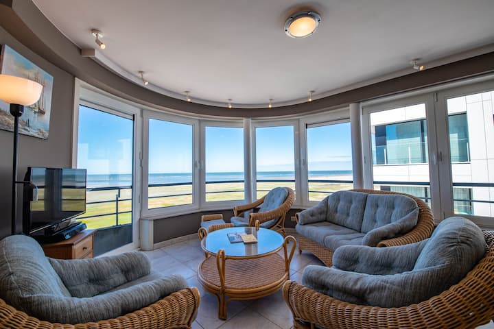 Uniek Panoramisch Zeezicht & Strandcabine - Blankenberge