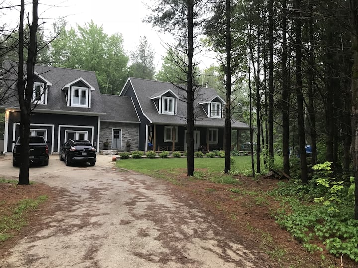 The Jewel Of New Lowell With Hot Tub - Creemore