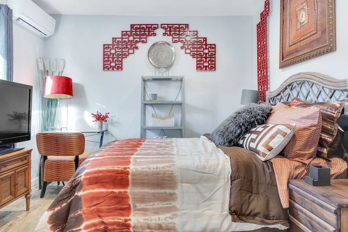 Mulan Rouge - 1 block to beach - Houses for Rent in Marina del Rey ...