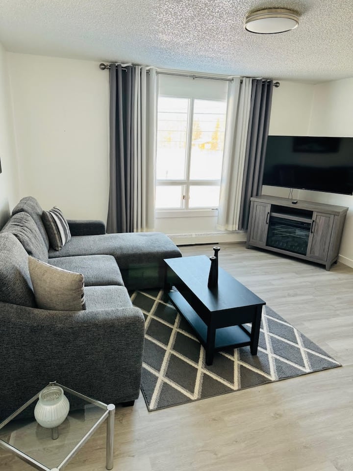 #09 Deluxe Room - Fairbanks, AK